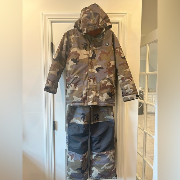 DC | Jackets & Coats | Boys Camo Dc Snowboarding Jacket Pants Bib Set ...